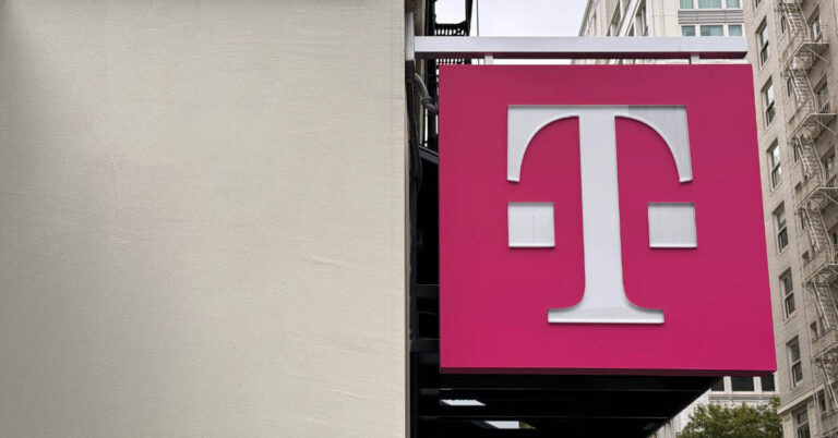 T-Mobile posts wireless gains during key Q4 2023 season